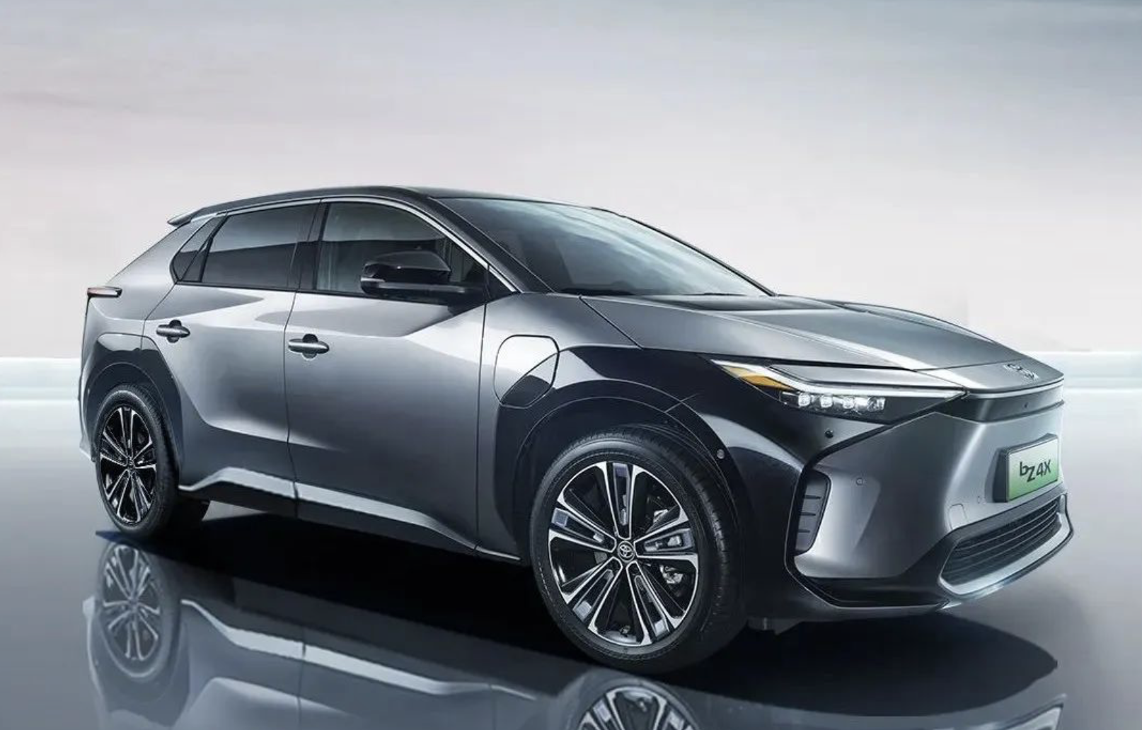 “迟到”的广汽丰田bZ4X，胜在诚意和可靠