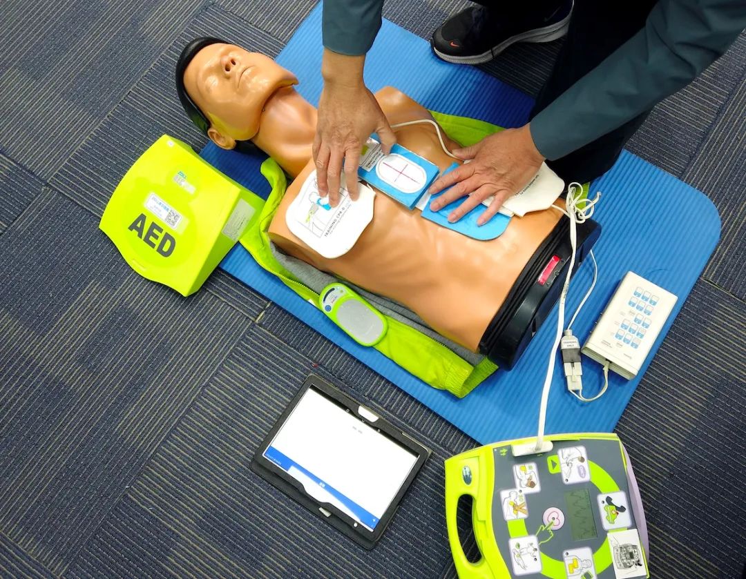 这个“神器”装到“家门口”，关键时刻能救命！