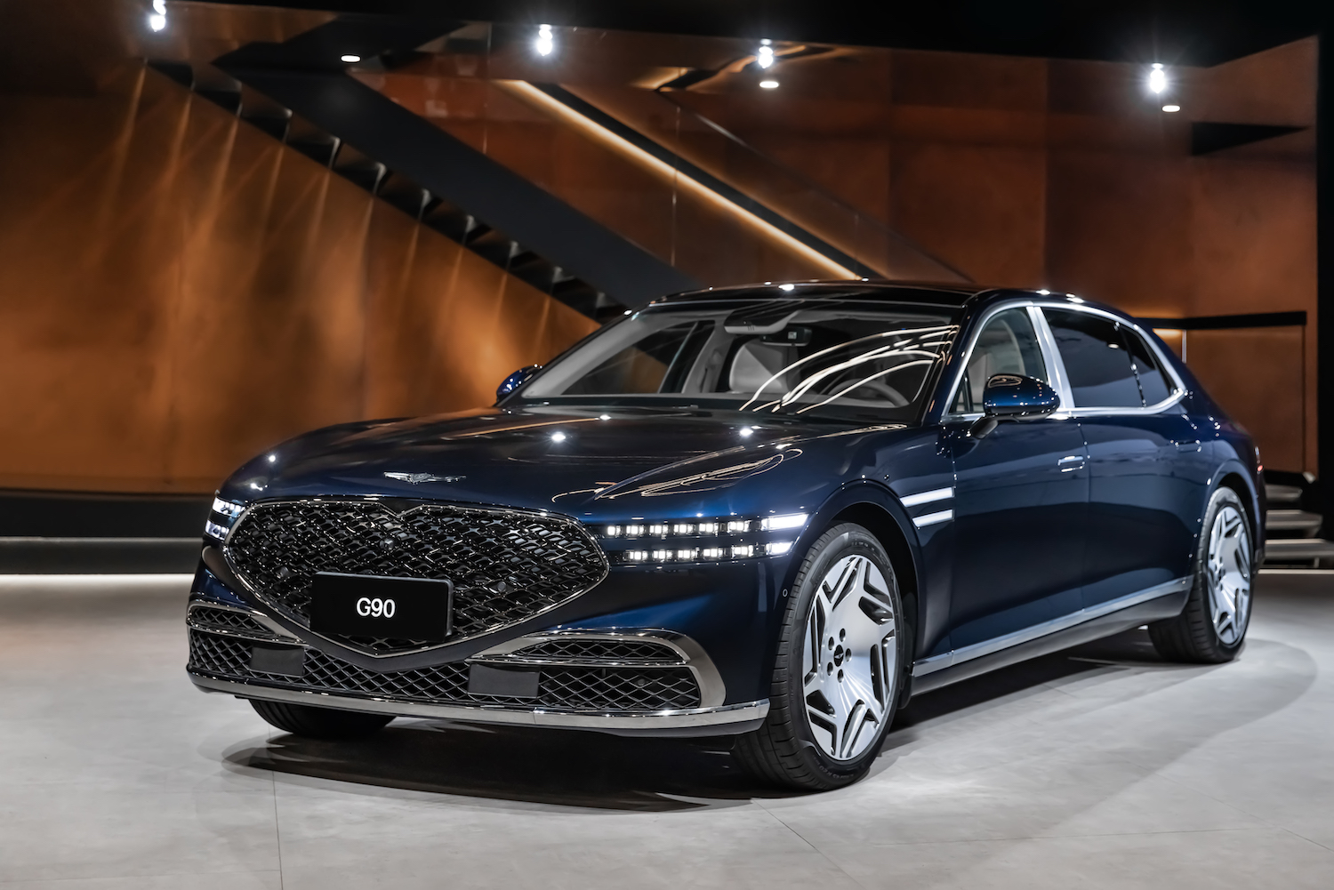 最贵韩系车来了！捷尼赛思G90与捷尼赛思GV70中国首秀